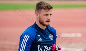 Who is the shortest goalkeeper in Premier League ever?